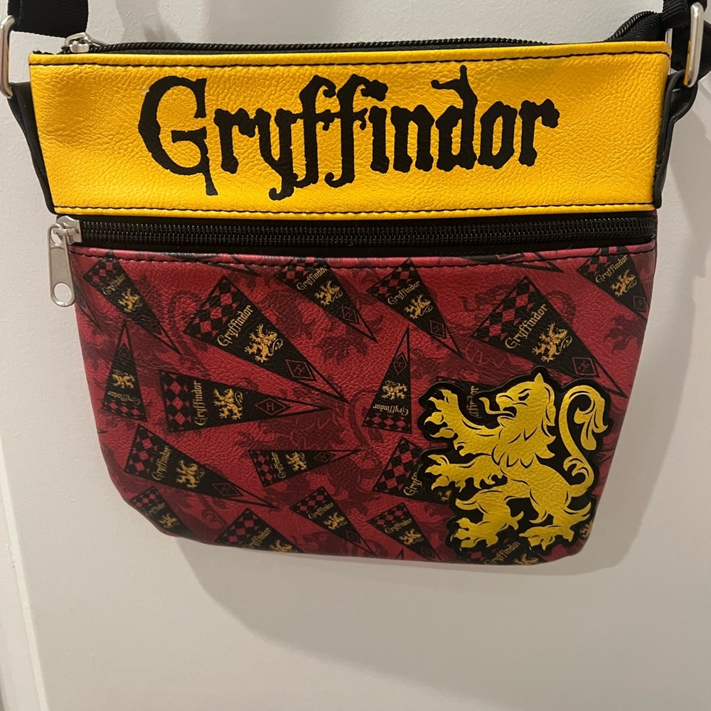 Harry Potter Gryffindor Crossbody Bag - Gem